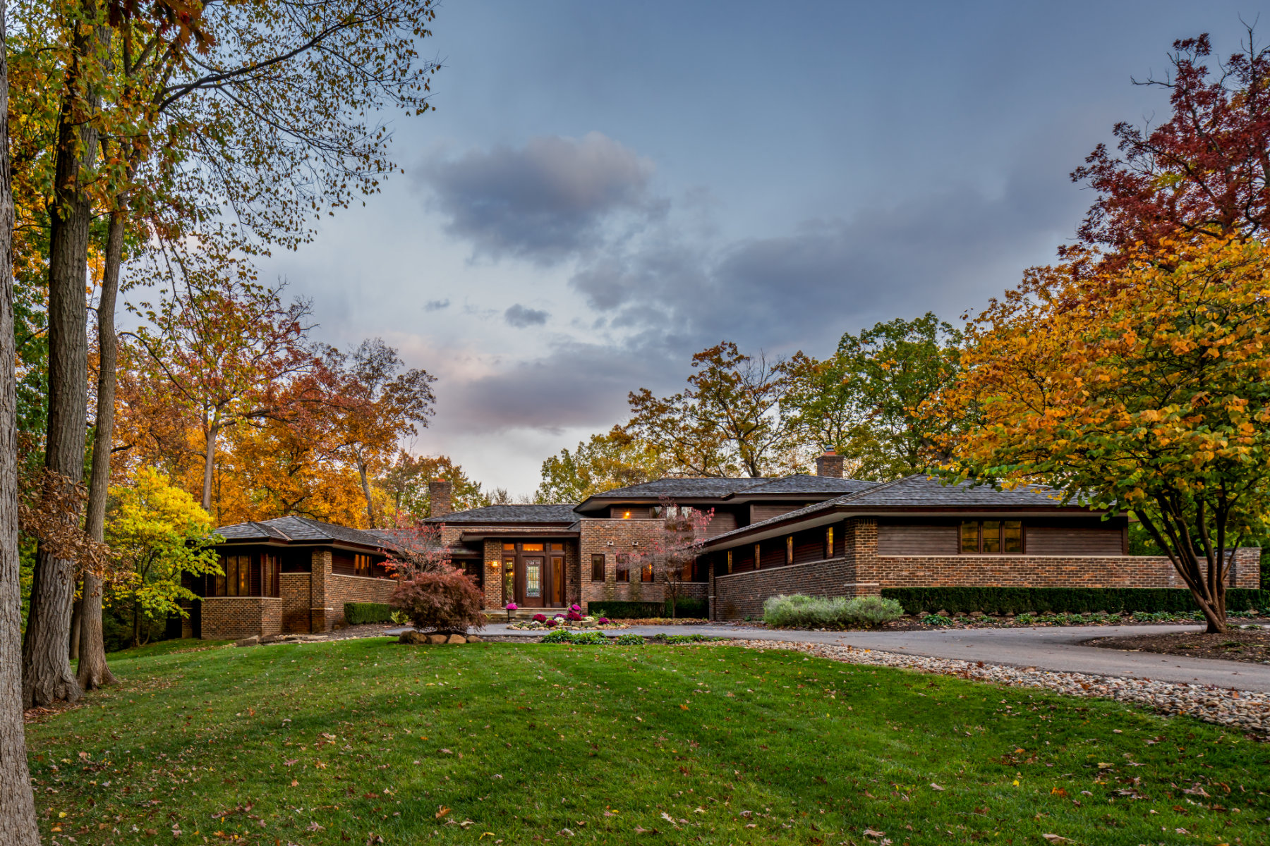 Asian Infused Prairie Style - Joseph Mosey Architecture